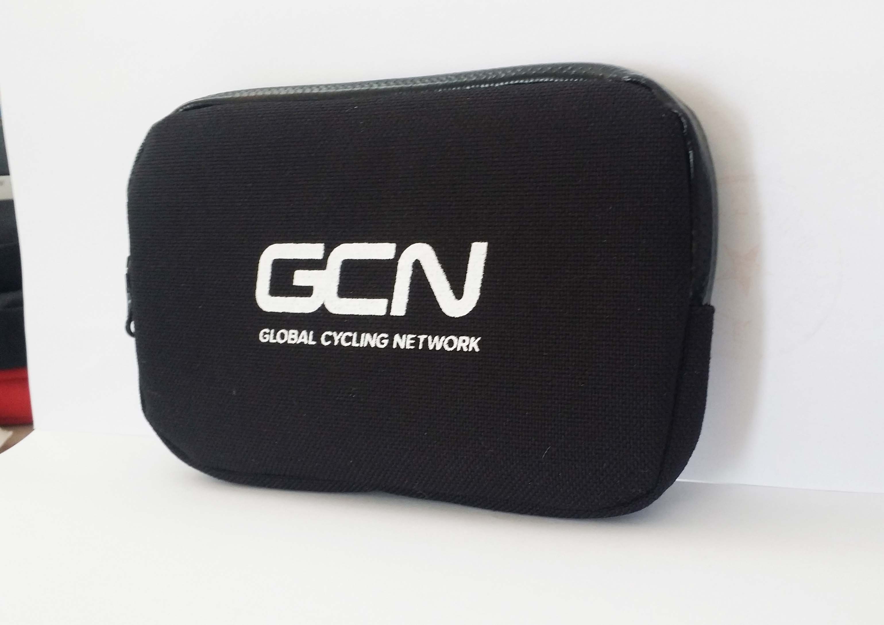 How to Choose the Best Sports Wallet for Active Lifestyles