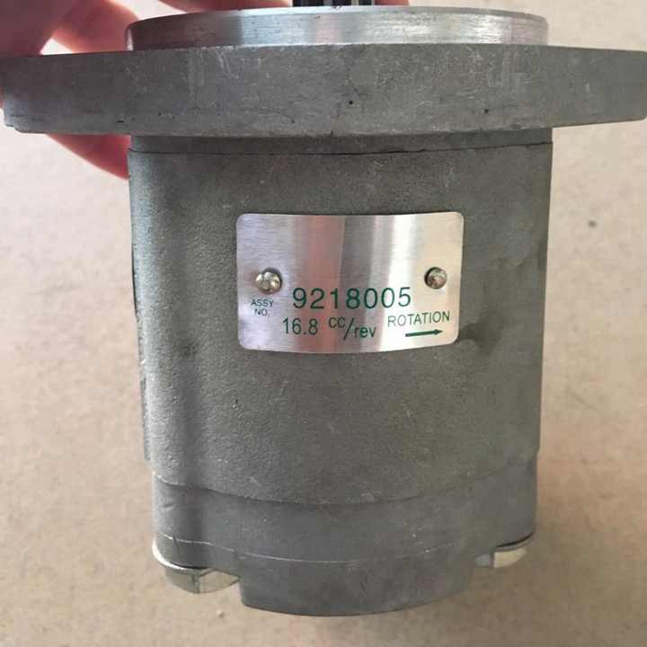 Hitachi EX200 Hydraulic Gear Pump - Reliable Performance