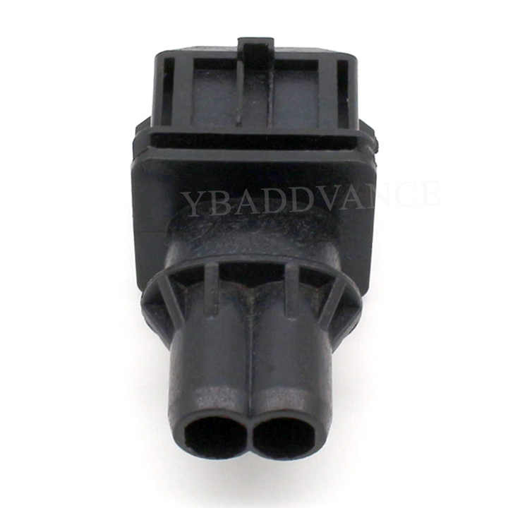 TYCO AMP Automotive 2 Pin Male EV1 Fuel Injector Connector