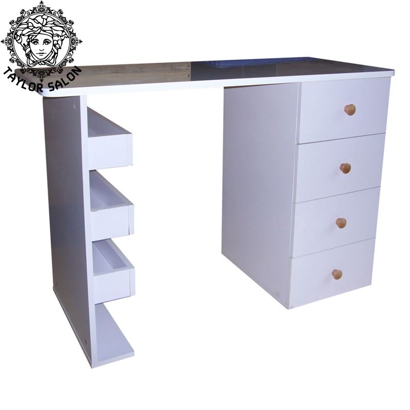Stylish & Functional Manicure Stations for Beauty Salons