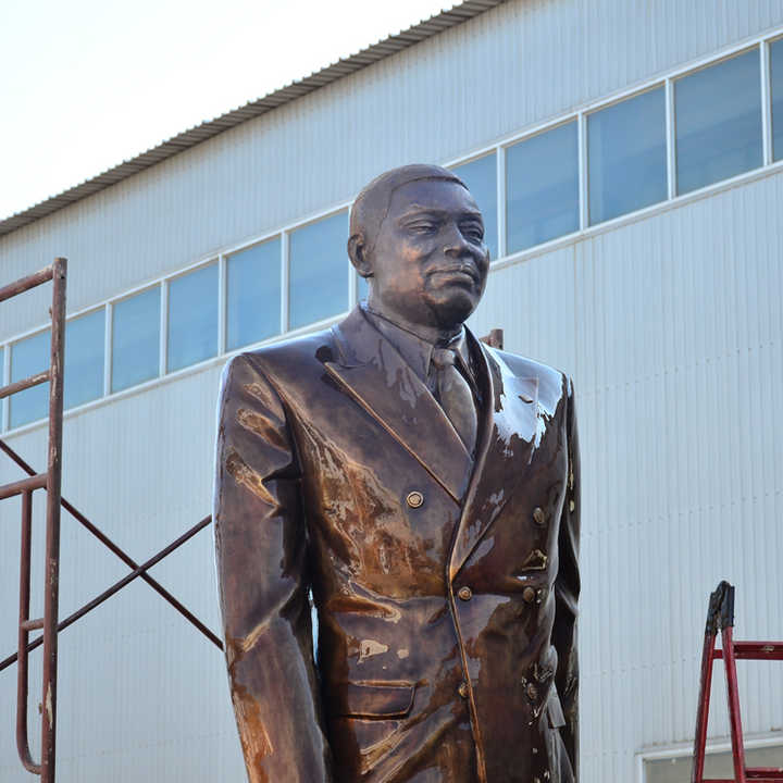 Custom Bronze Statues - Memorial Sculptures by Vincentaa