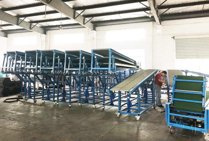 Gravity Truck Loading Conveyor - Flexible & Durable