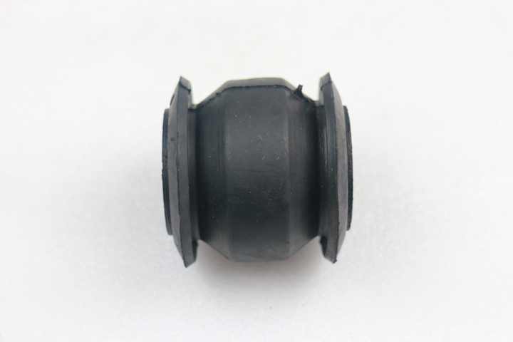 OE No. 55135-01J01 Right Front Suspension Bushing Arm for NISSAN PATROL ...