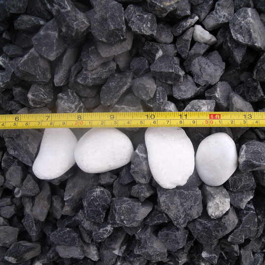 Garden Pebble Cobble Paving - Natural Polished River Stone