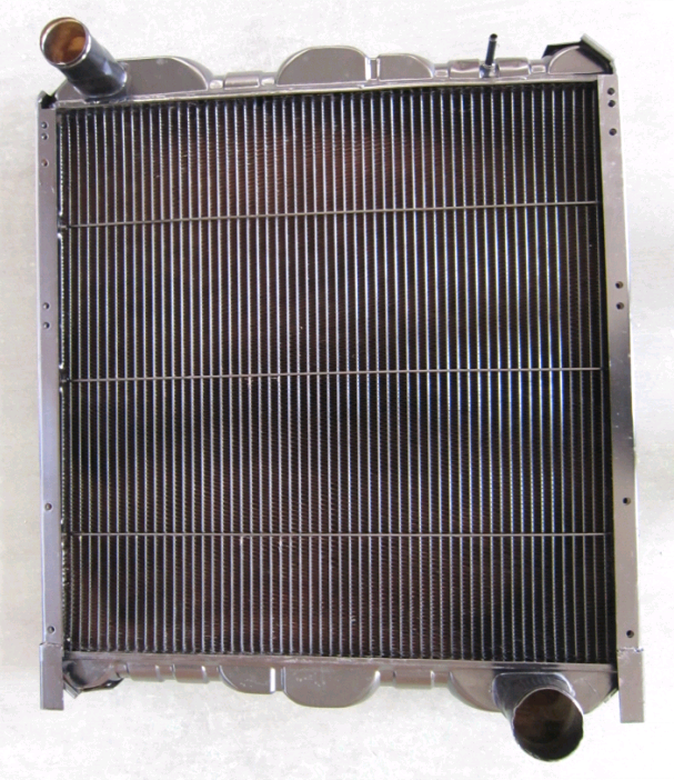 Copper Radiator Truck Bronze Radiator 21400-00Z09 for Nissan UD CWB 520