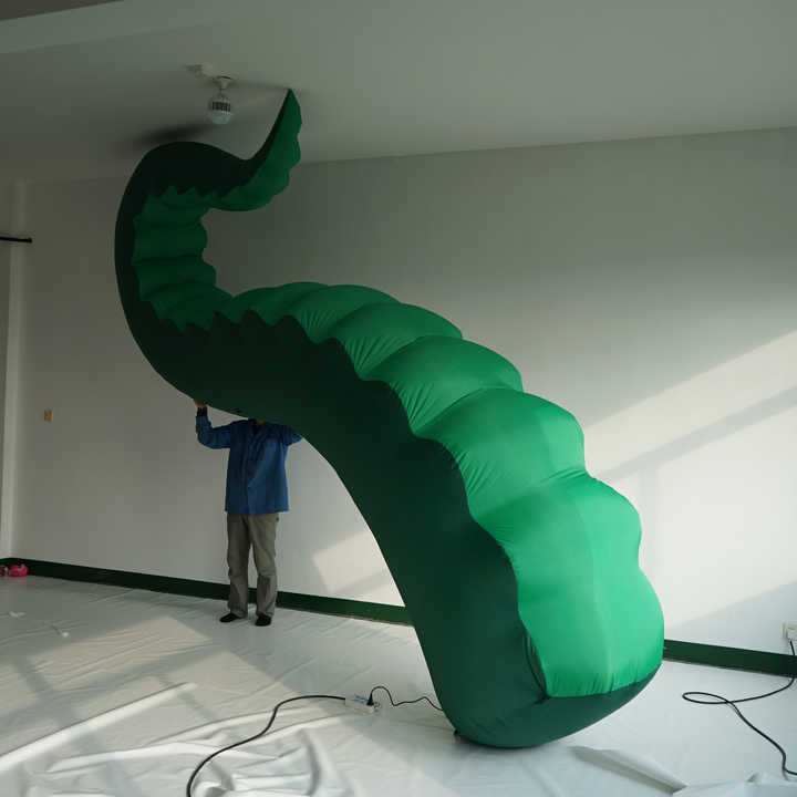 Inflatable Octopus Tentacle Get Out Of Building Window Design In Air ...