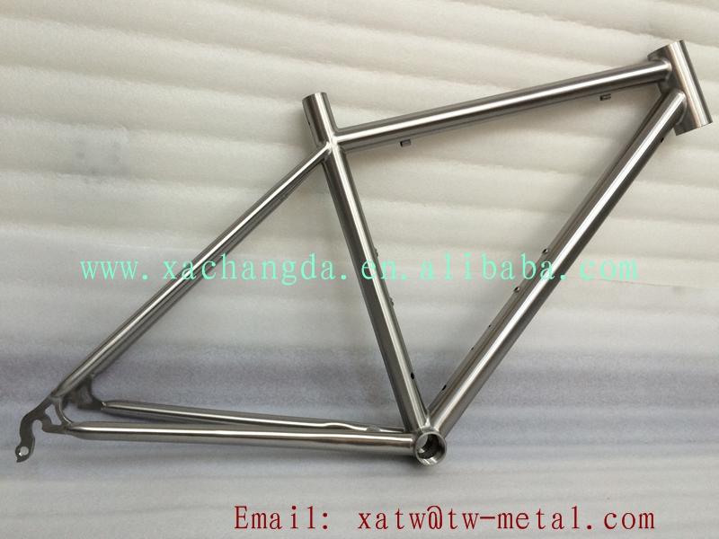 Durable and Lightweight gravel frame custom for Competitive Cycling
