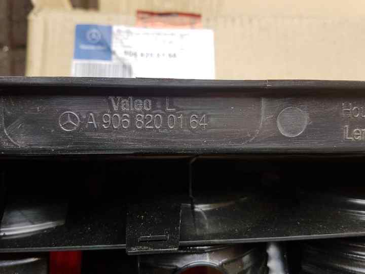 Shop Our Hot Sale Tail Lamp 9068200164 for Mercedes Sprinter