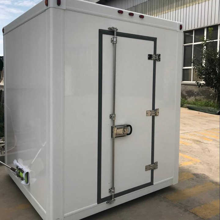 Multi-temperature Insulating Room for Commercial Cold Storage