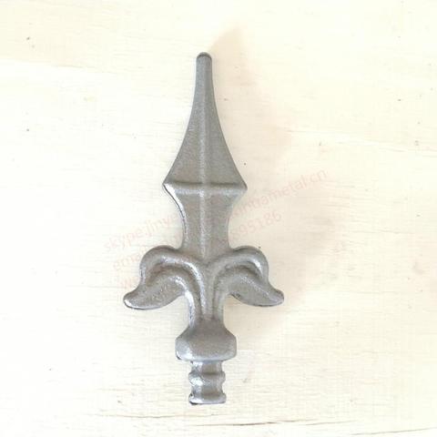 Wrought Iron Leaves Forged Cast Flowers and Leaves on Steel Gate ...