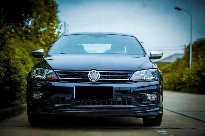 Volkswagen Sagitar GLI Front Bumper Upgrade - High Quality