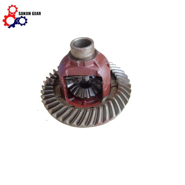 Truck differential with planetary gearbox and differential