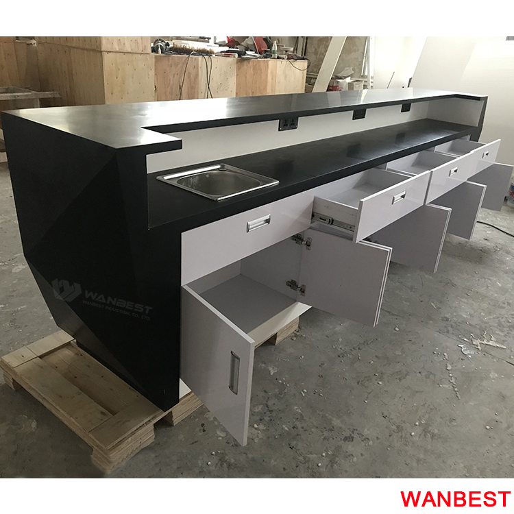 Chic and Durable acrylic cocktail table for Stylish Commercial Spaces