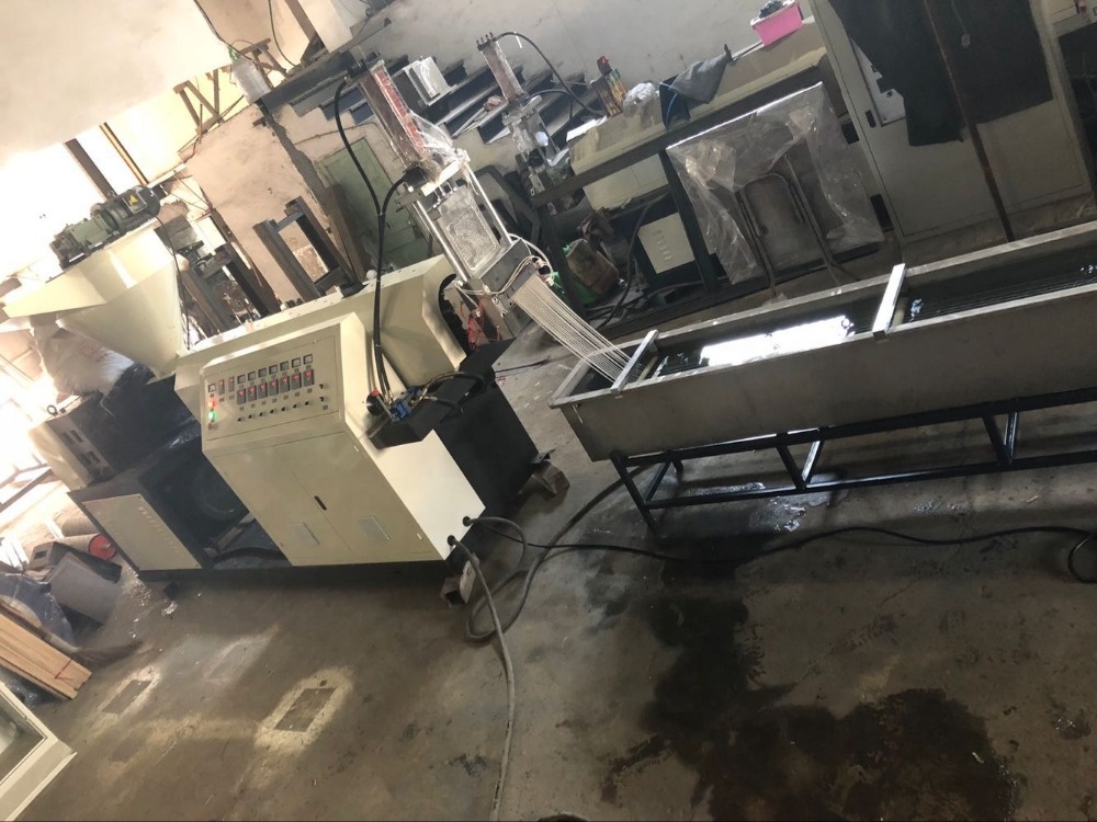 Plastic Recycling Machine Price - CE Certified High Output
