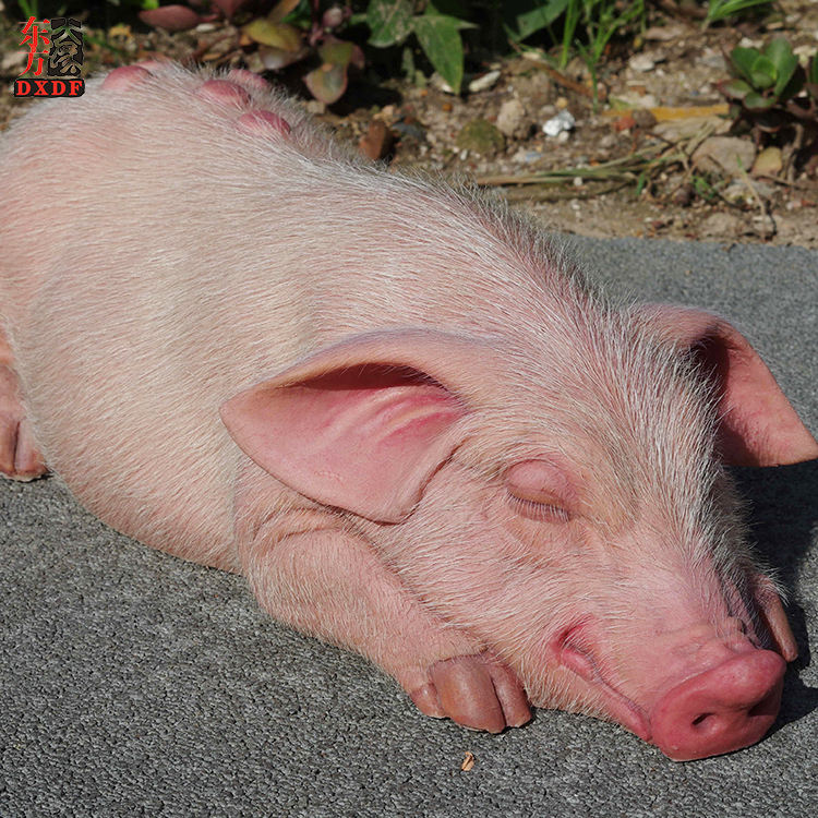 Museum Collection Lifesize Toy Animal Pigs Silicone Sculpture