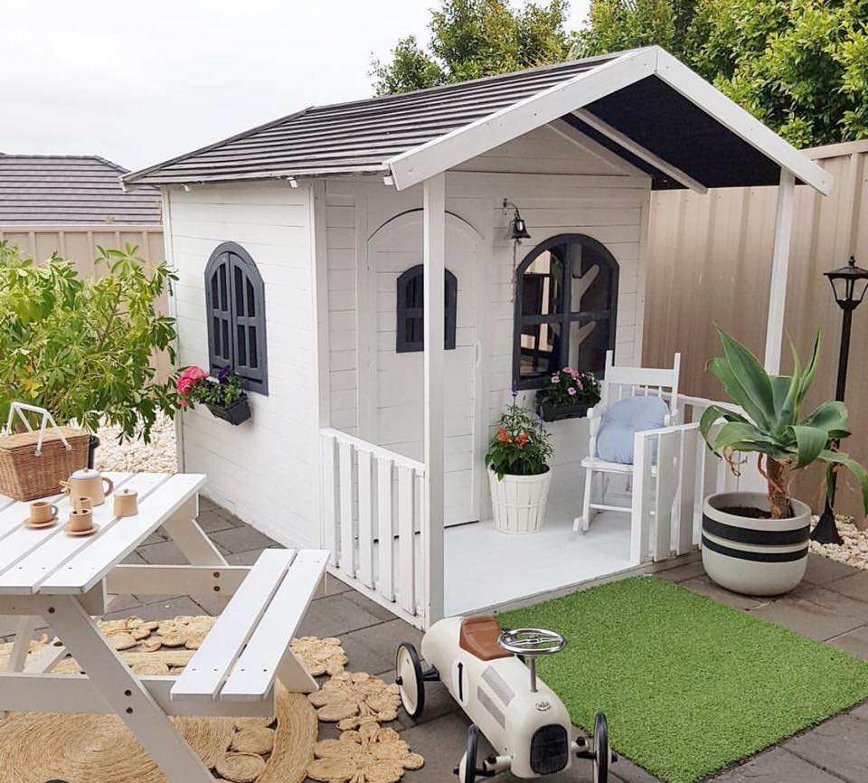 How to Choose the Best Outdoor Play House for Kids: A Complete Buying Guide