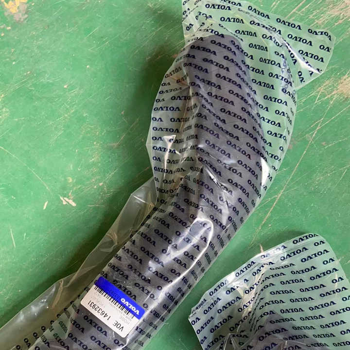 Excavator EC480D EC380D Cooling Hose PL4809D - Reliable Hydraulic Parts ...