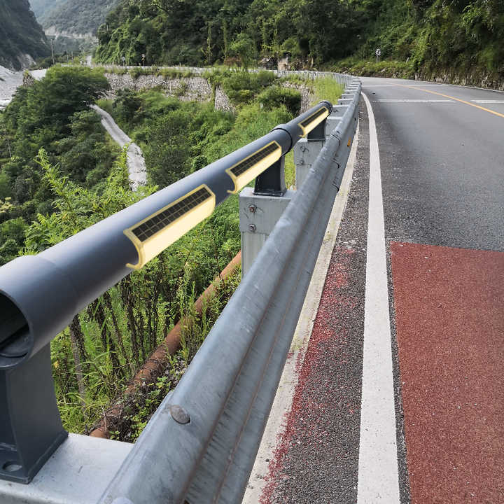 Solar LED Bridge Guardrail Lamp Anti-Glare Low Light Anti-Collision ...