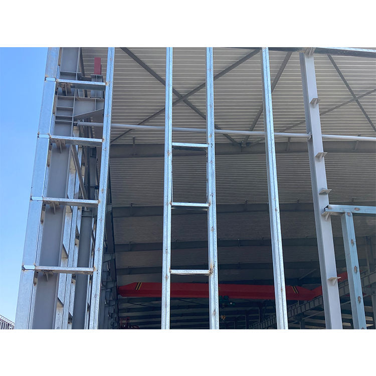 Steel Structure Sandwich Panels - Efficient Storage Solutions