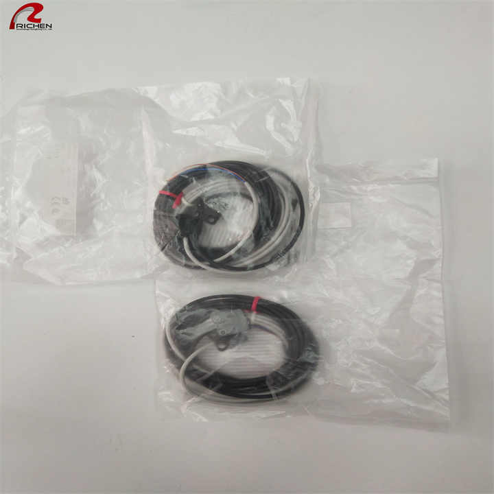 Original Fiber Optic Sensor FX-551 Optical Fiber Through-type Sensor in ...