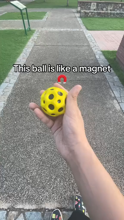 Super High Bouncing Space Bounce Ball To Helps Improve Hand-Eye ...