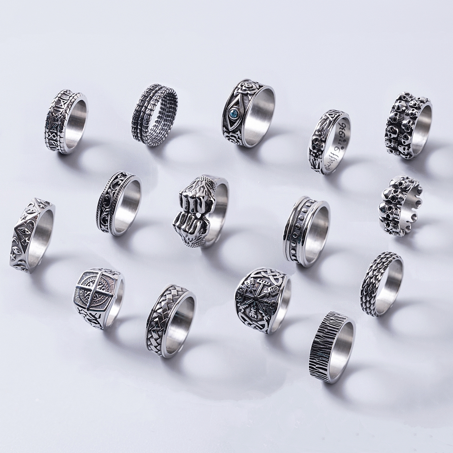 How to Choose the Best Designer Stainless Silver Ring for Your Style