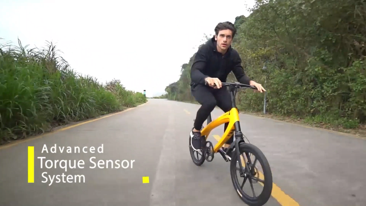 [CODE_4]: MEDIA_ELEMENT_ERROR: Format error