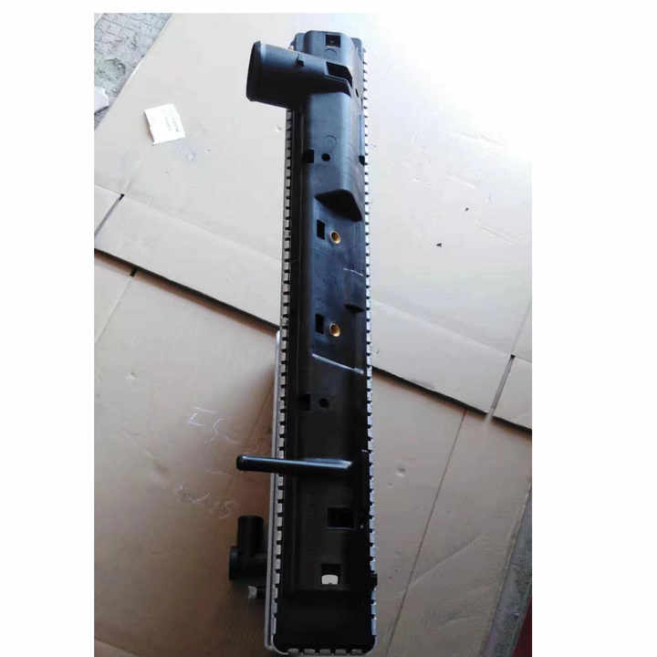 三菱Canter 3.0dittd 2010 ME418713的铝制汽车散热器| Alibaba.com