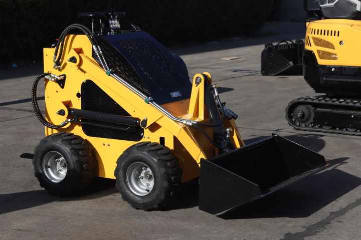 Mini Tractor Backhoe Loader Skid Steer Loader Multipurpose Small Skid ...