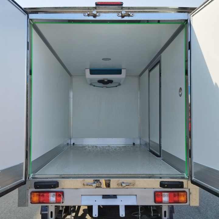 Small Van Refrigerated Truck - Efficient Cold Chain Logistics