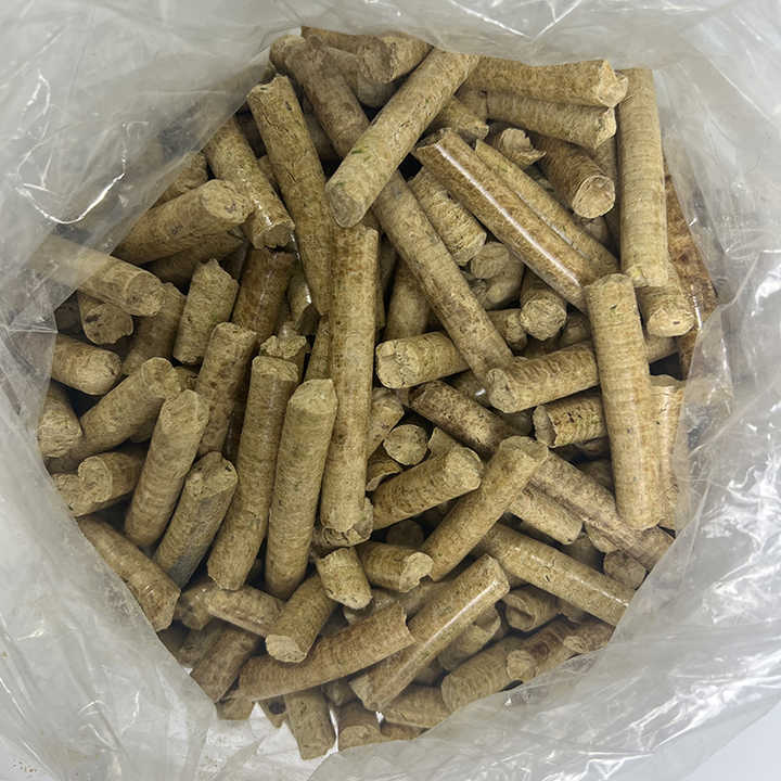 Natural Barbecue Smoker and Grilling Fuel Heating Bio Fuel Bamboo Wood ...