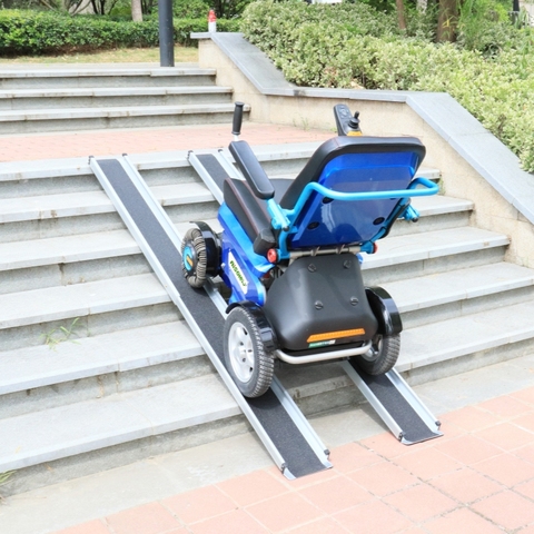Car Mobile Chair for Docking with Wheelchairs - BZ-L01