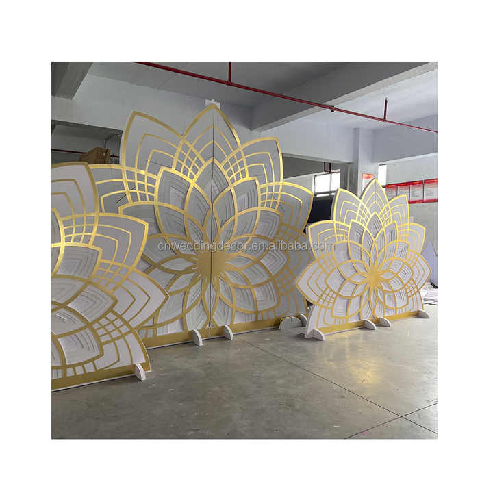 Elegant Cake Backdrops - Unique & Rustic Lotus Shaped Acrylic Wedding Decor