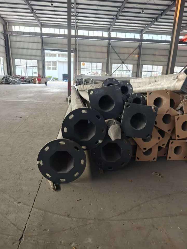 Power Communication Poles Custom Outdoor High Brightness Lightning ...