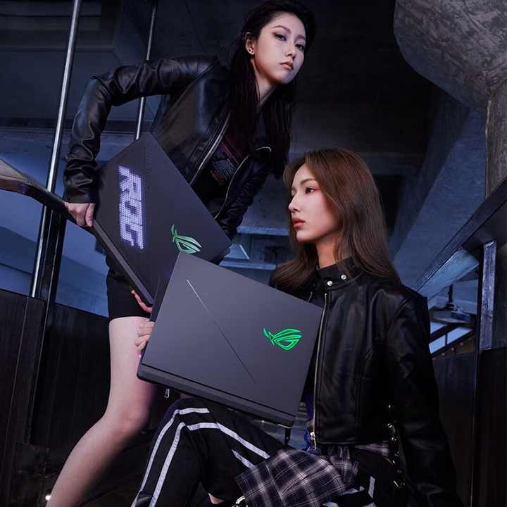 ROG Strix SCAR 9 Extreme Edition Gaming Laptop Intel Core U9 16 ...