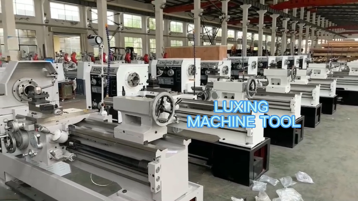 Universal Manual Lathe Machine for Metals - 1000mm to 3000mm