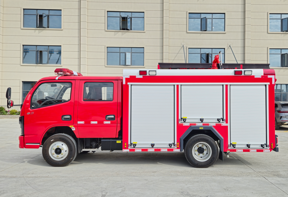 3000-liter Water Tanker Fire Truck for Forest Fire Fighting Euro 3 ...