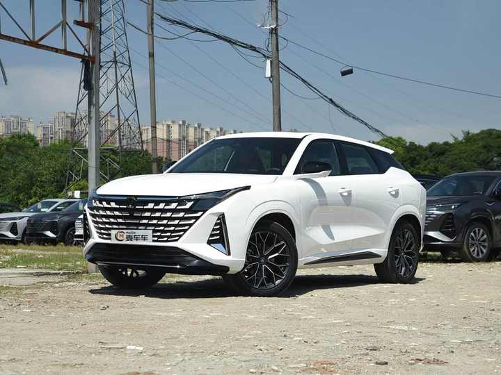 2025 Changan UNI-Z Third Generation 1.5T Luxury Model R20 2WD Euro VI ...