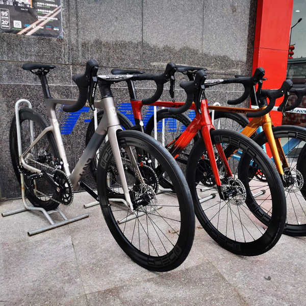 Race City Bike - Carbon Fiber Road Bike for Racing