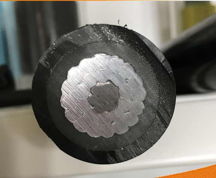 15KV Spacer Cable ACSR Conductor XLPE Insulated HDPE Sheath Tree Wire ...