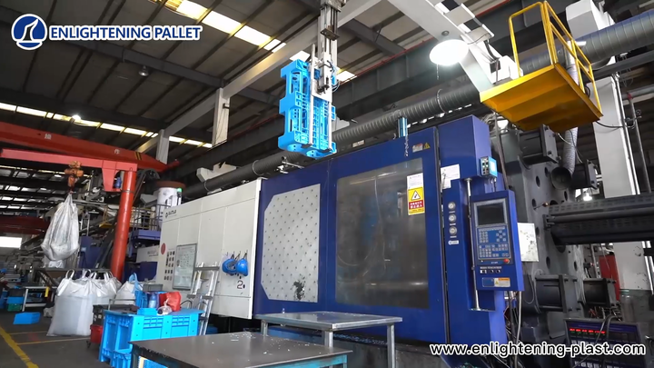 Fluted Corrugated Plastic Pallet Separators for Brewery