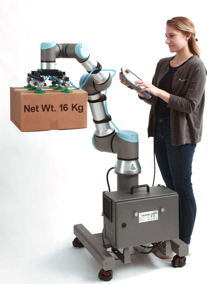Metal Part Carton Loading and Unloading Universal Robot UR7e UR12e ...