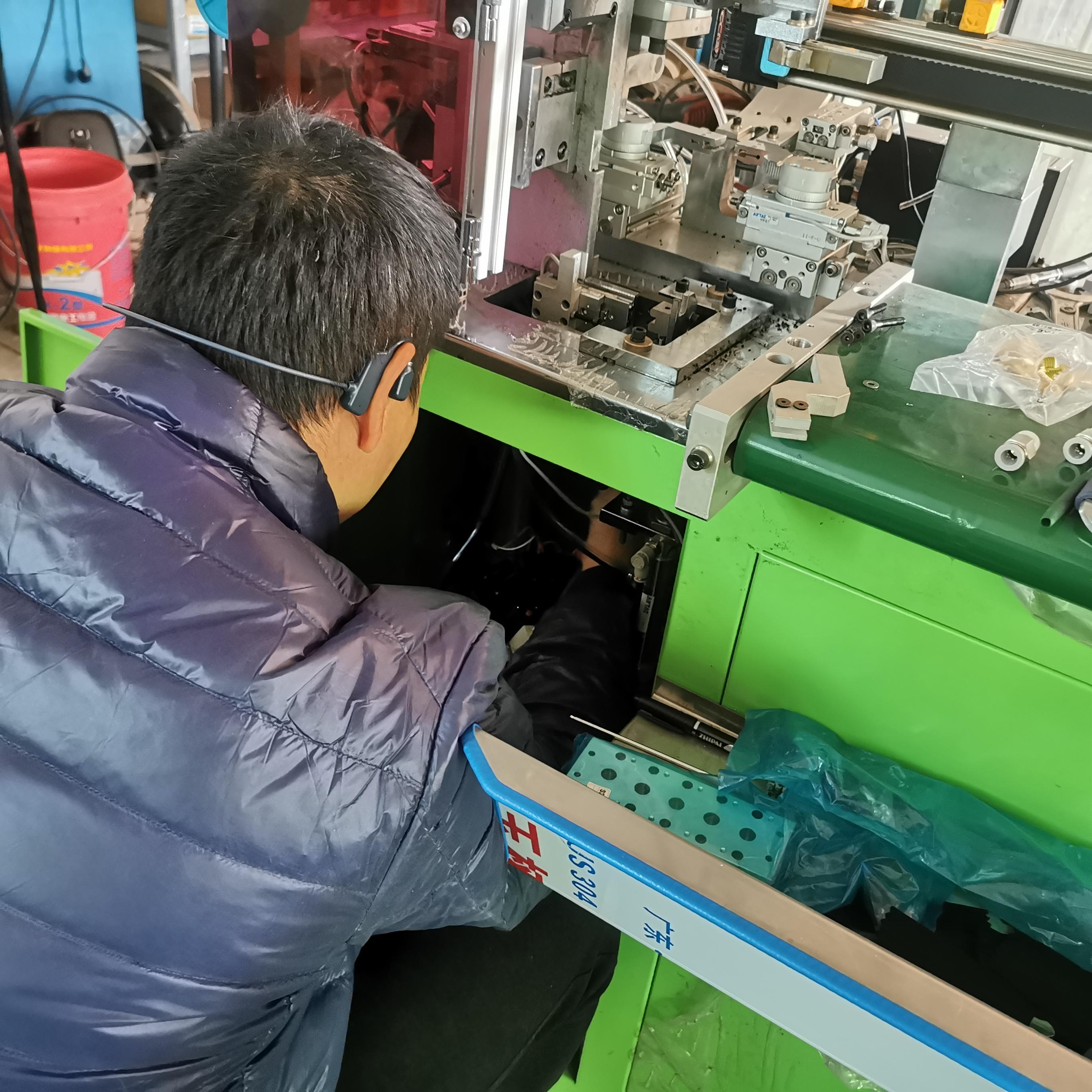 Semi Automatic CFC Zipper Double Top Stop Machine Nylon Zipper Upper ...