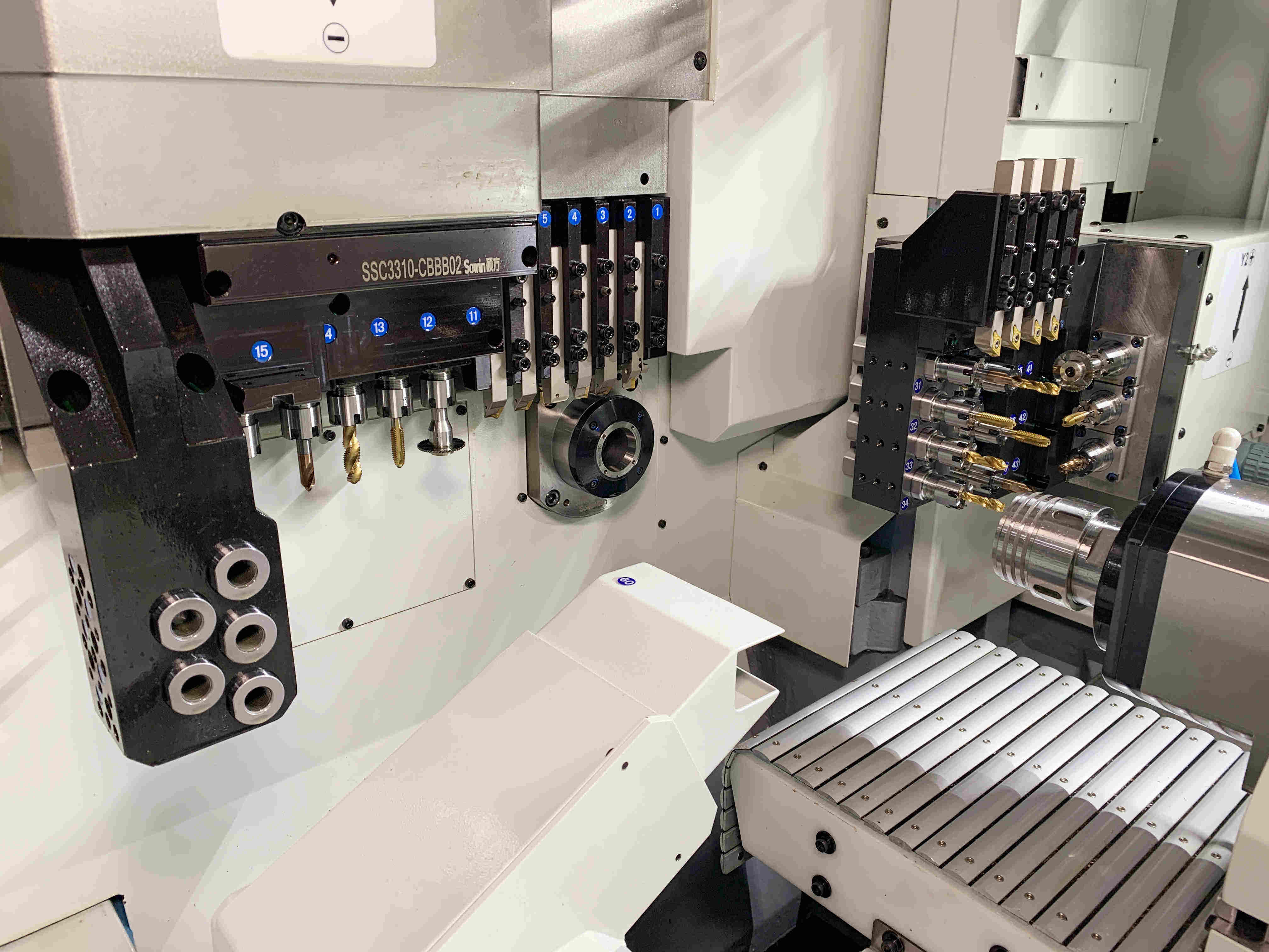 How to Choose the Best Cross Slide Lathe: A Complete Buying Guide