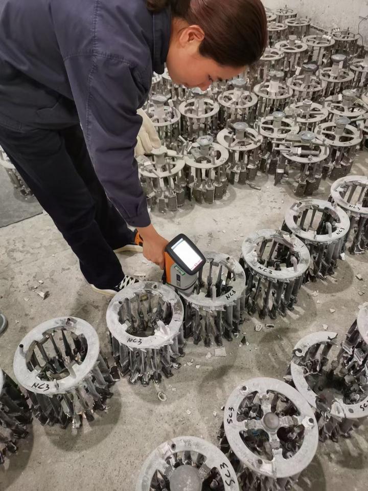 Hitachi XRF Handheld - Precision Metal Testing Solutions