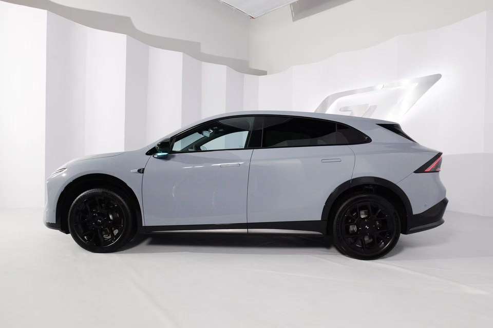 X PENG G7 2025 Model Electric Car 702 Km Range New Edition| Alibaba.com