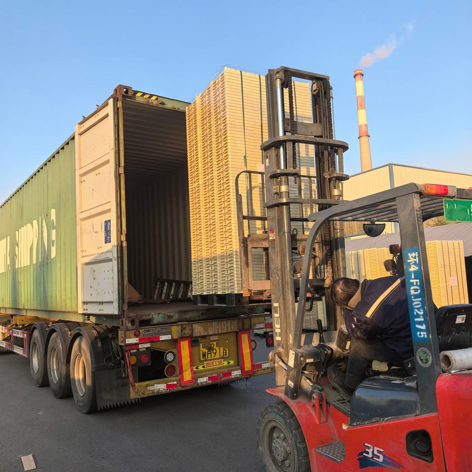 NQ HQ PQ Size Plastic Drilling Core Box with Cover for Gold Mining Ore ...