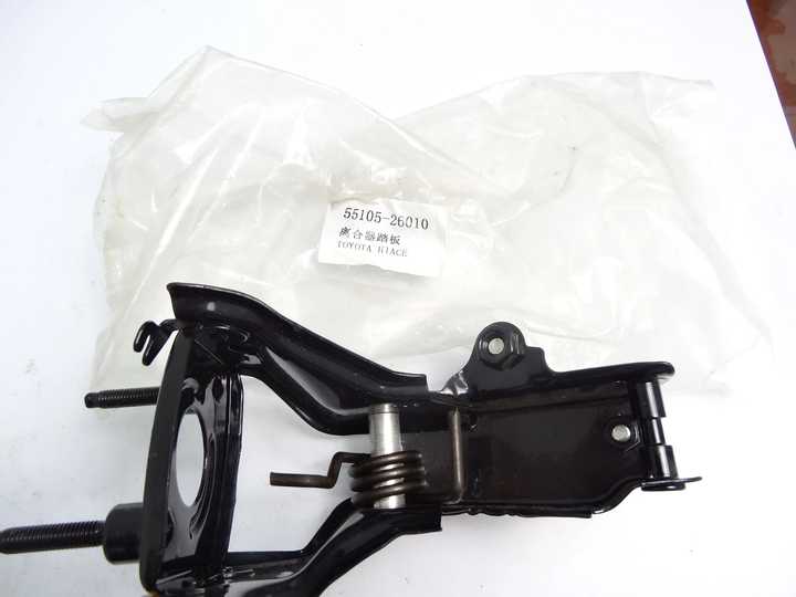 Auto Parts 55105-26010 55107-26030 Clutch Pedal Hold for Hiace