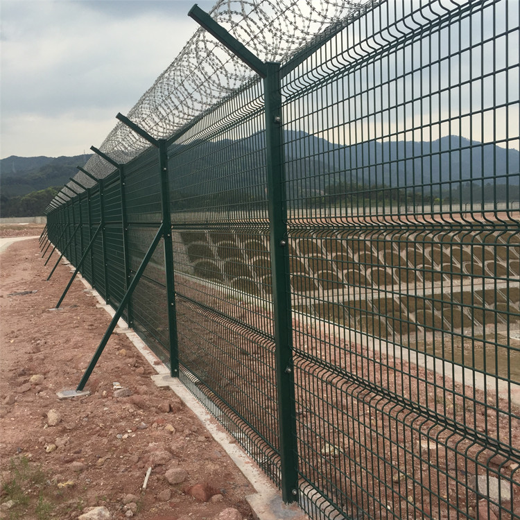 Bulb wire fence store