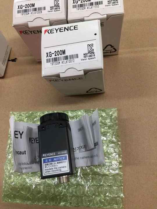 KEYENCE XG-200M Customizable Vision System Digital 2-million-pixel ...